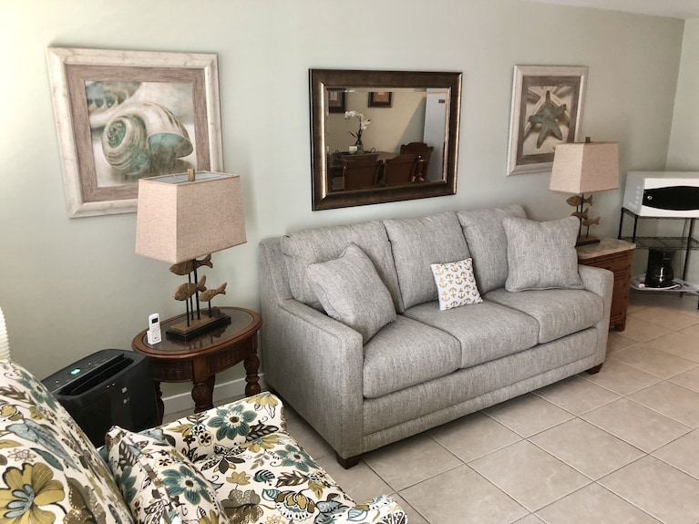 Beautiful 2 Bedroom, 2 Bathroom Ocean View Condo Unit - Poverty Beach, NJ