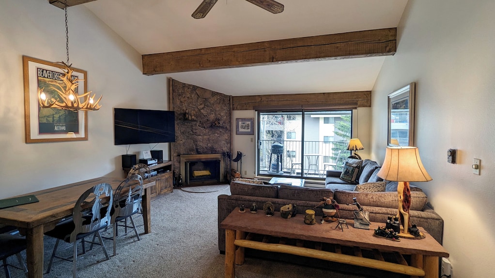 Remodeled Condo W/ Free Wifi, Parking, Heated Pool, Hot Tubs, Skier Shuttles - Avon, CO