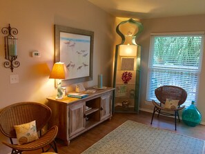 Adorable Seaside Escape! Pet And Family Friendly! LICENSE # RRDP ...