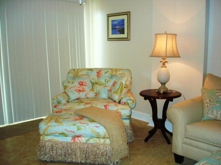 Beach Front Condo Steps From The Pool And Beach! Starting At $199 Per Night. - Biloxi, MS