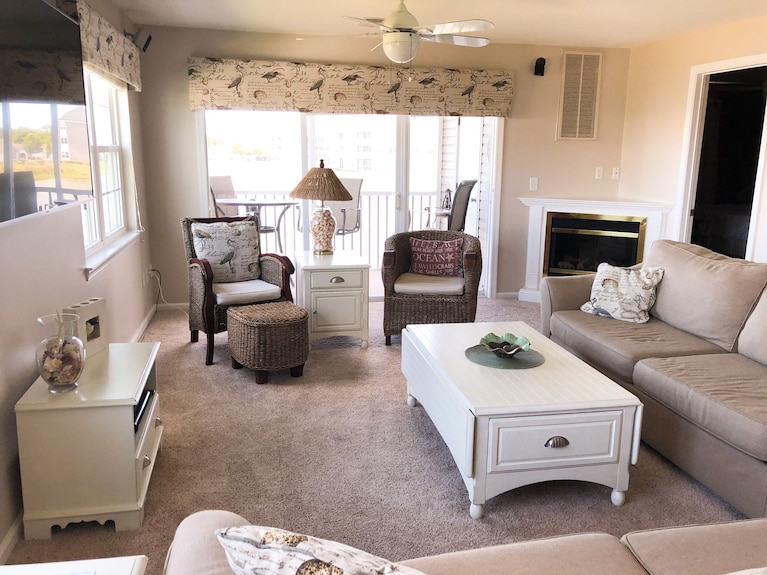 Pet-friendly With Stunning Water Views In Bethany Bay - No Cleaning Fees - Delaware