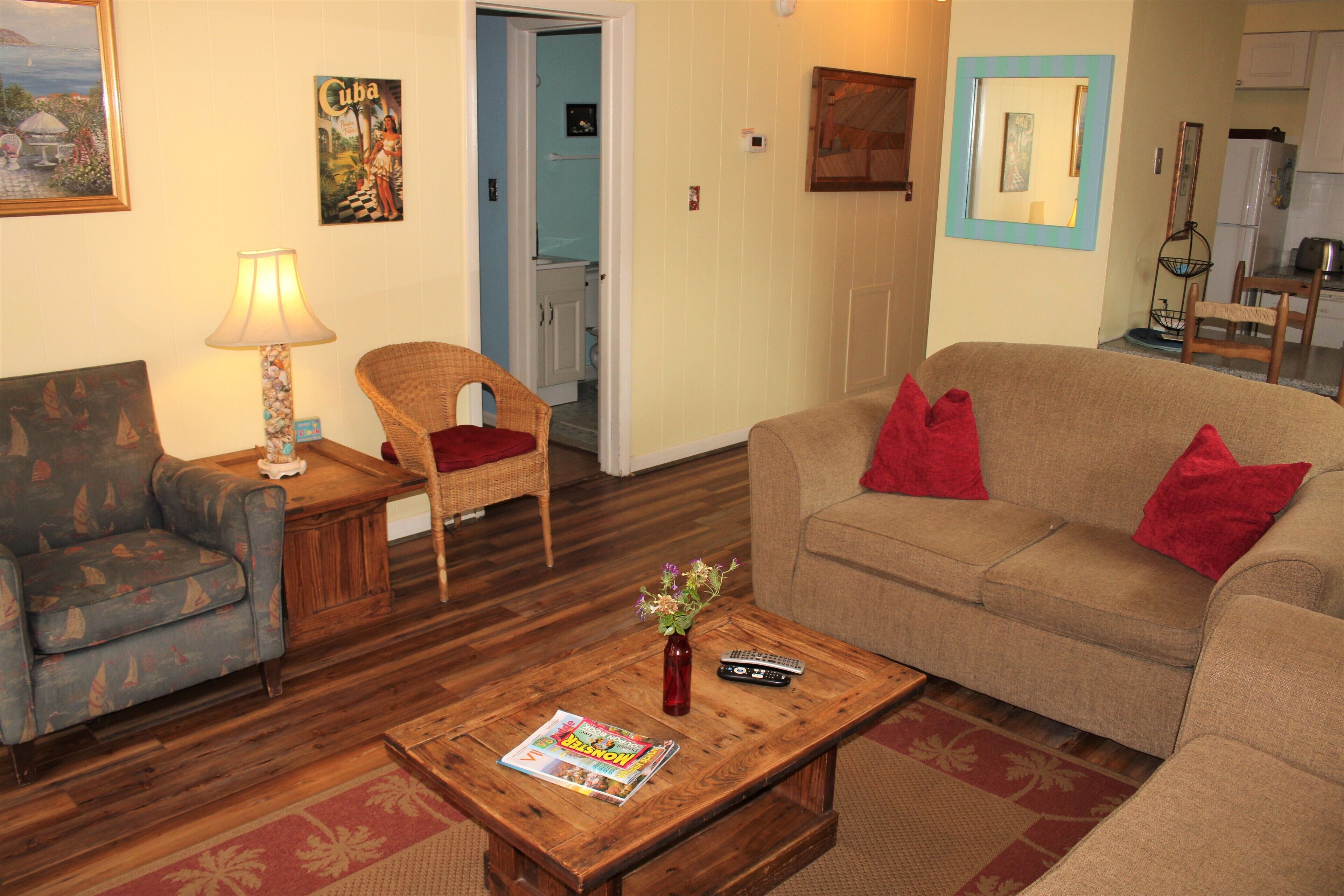 Highly Rated, Clean, Ground Floor Condo W/pool; Steps To Beach. - Virginia Beach, VA