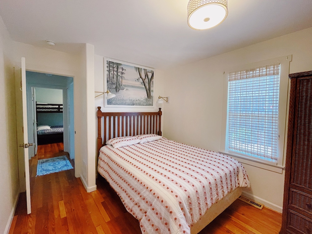 Vineyard Vista Beach Bungalow In West Cape May - New Jersey