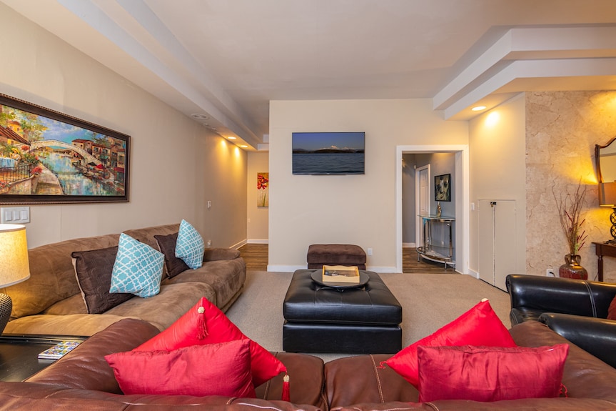 High-end Downtown Yakima Condo In Historic Building, Walk To Food And Drink - Yakima Sportsman State Park, Yakima