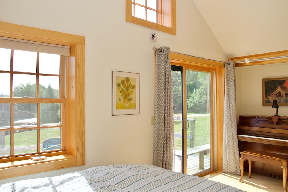 Cottage With A Vista - New England