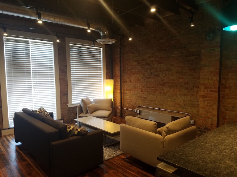 Loft A Of The District Lofts In The Heart Of Ogden - Riverdale, UT