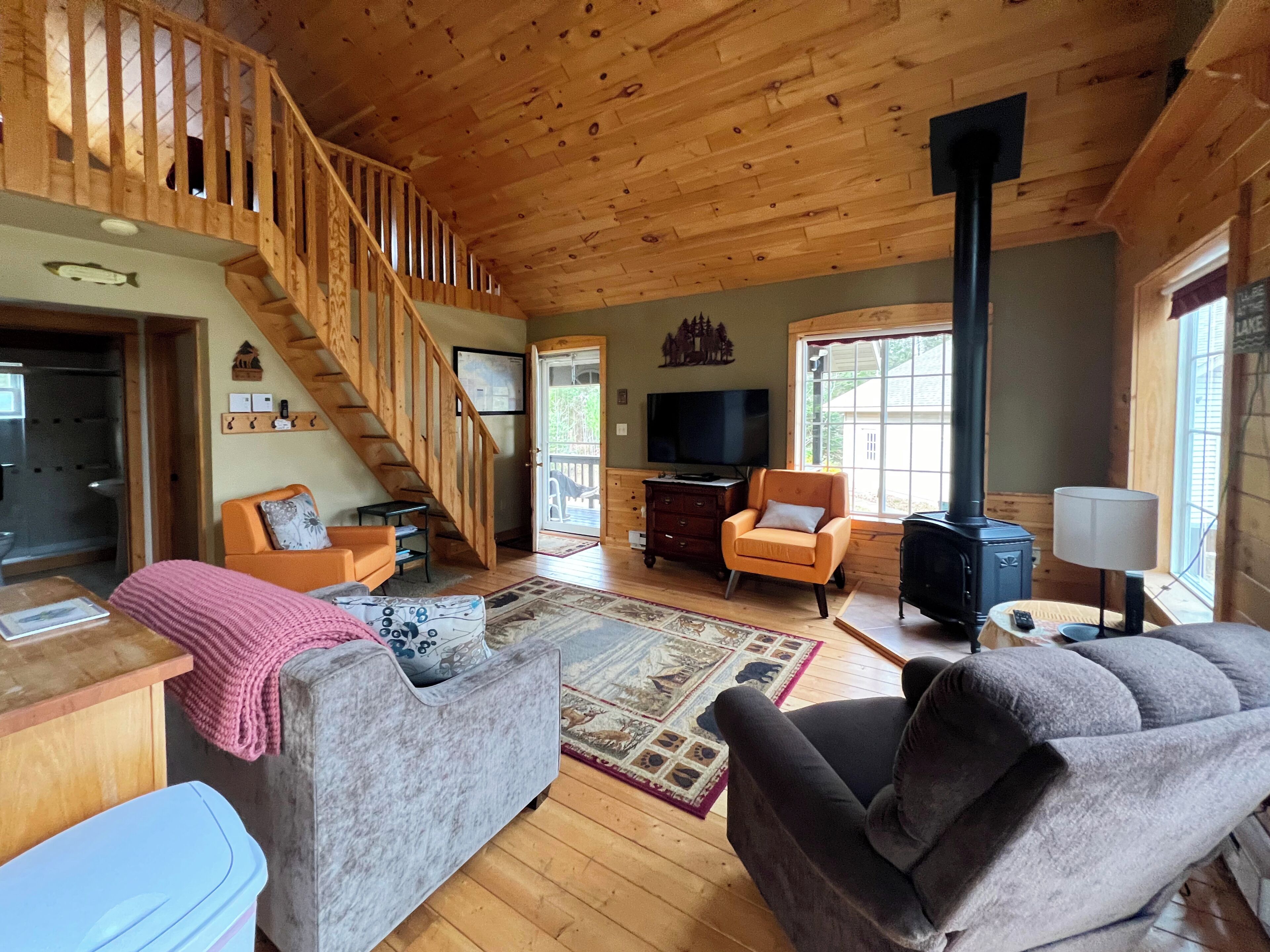 Feb. Specials! Charming 2 Br Cabin On 9 Acres; Snowmobile Access, Ample Parking - Tower, MN