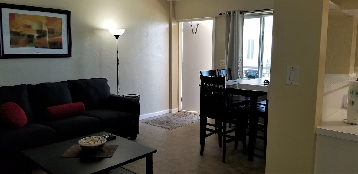 Profitez De Notre Condo Avec Vue Sur L'océan Avec Salle De Bain Et Meubles Neufs! - Hollywood