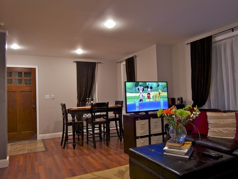 Luxury Homebase In Downtown Boulder - Fiske Planetarium