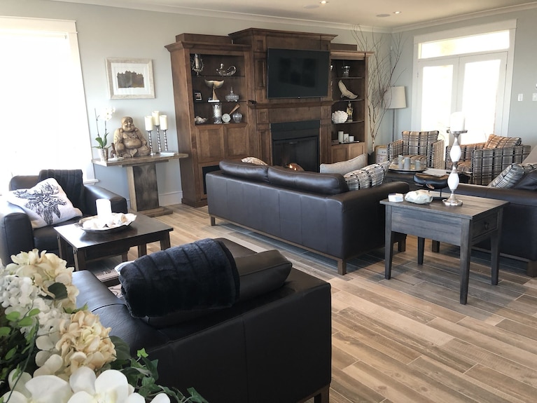 Stunning Waterfront Home On The Bay, Only 22 Minutes From Downtown St. John's - Newfoundland and Labrador