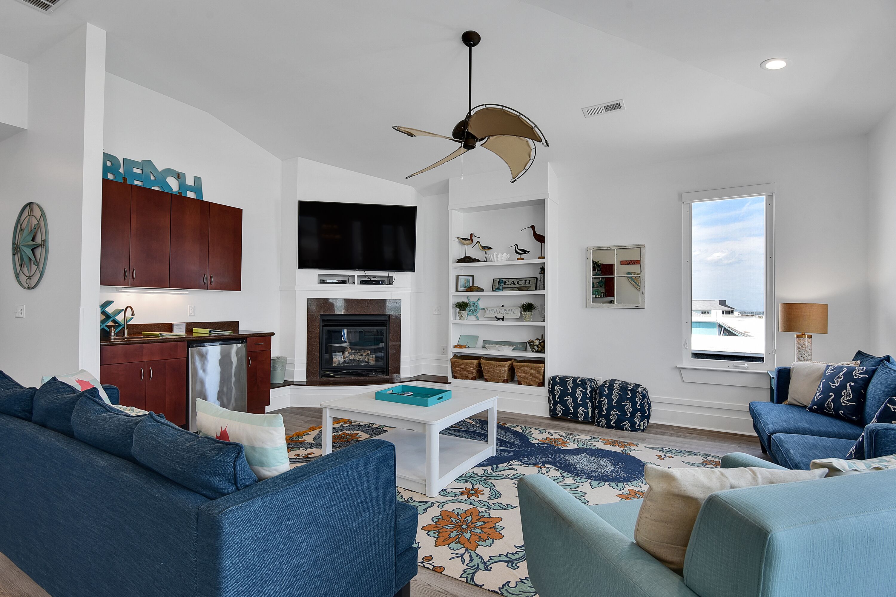 5 Bedroom Oceanfront- Huge Decks, Expansive Views! - Carolina Beach, NC