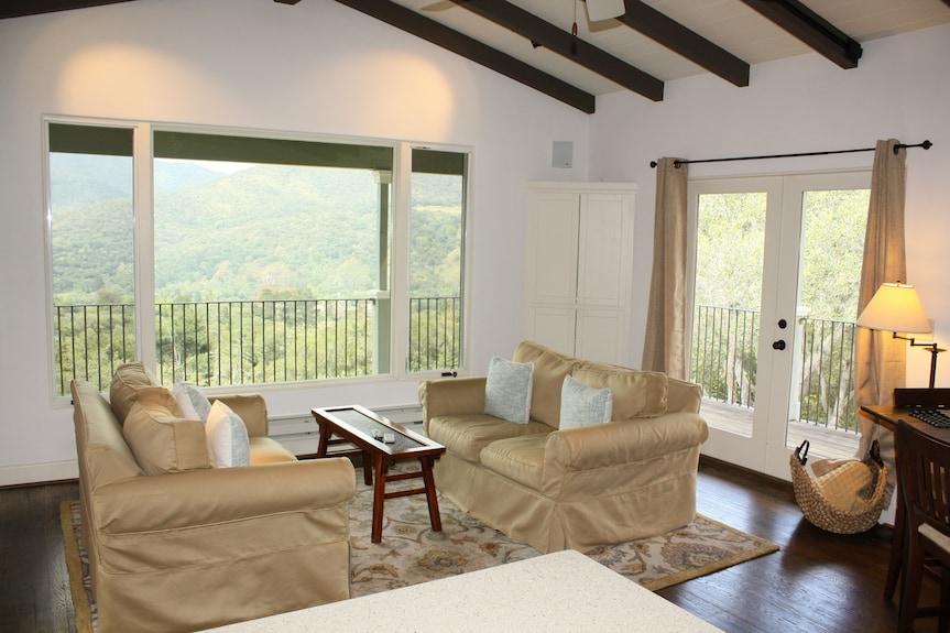 Quiet & Private Guest House With Gorgeous Valley Views - Monterey Bay, CA