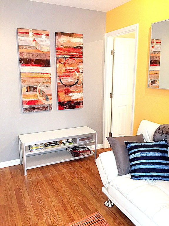 Mission Beach Mango Tango - San Diego