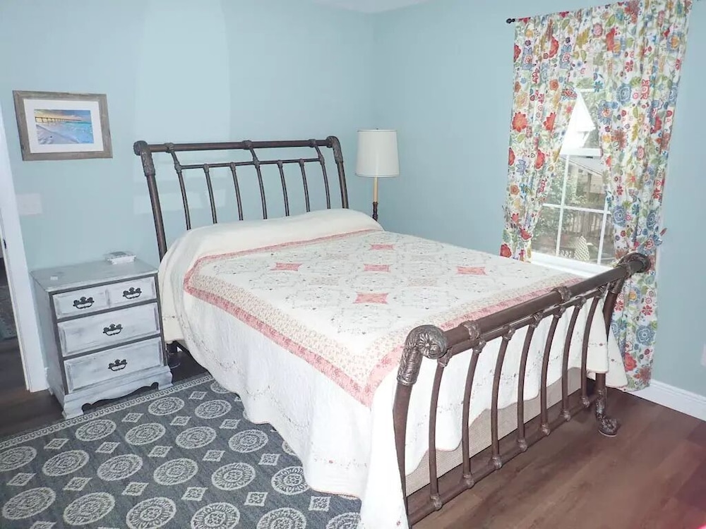 Wunderschöne Kutschenwohnung In Der Nähe Von Allem! - Pensacola, FL