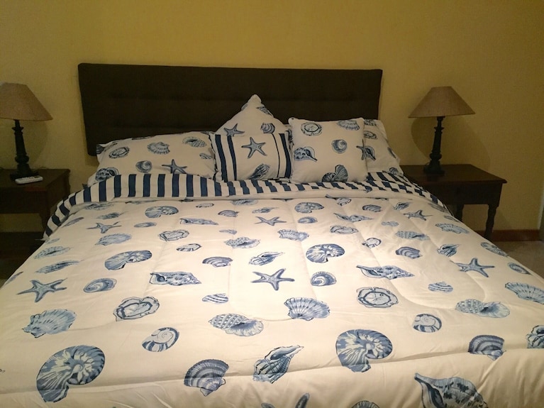 Con Vistas Al Mar Condominio De 2 Dormitorios - Santa Elena