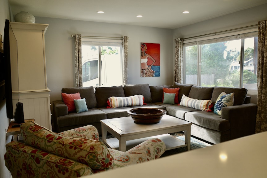 Pet Friendly Cottage One Mile From The Beach - 卡爾斯巴德