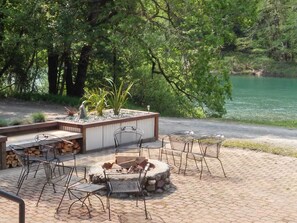 The Chetco River Inn-SECLUDED River Frontage-36 acres-Swim,Fish,Family ...