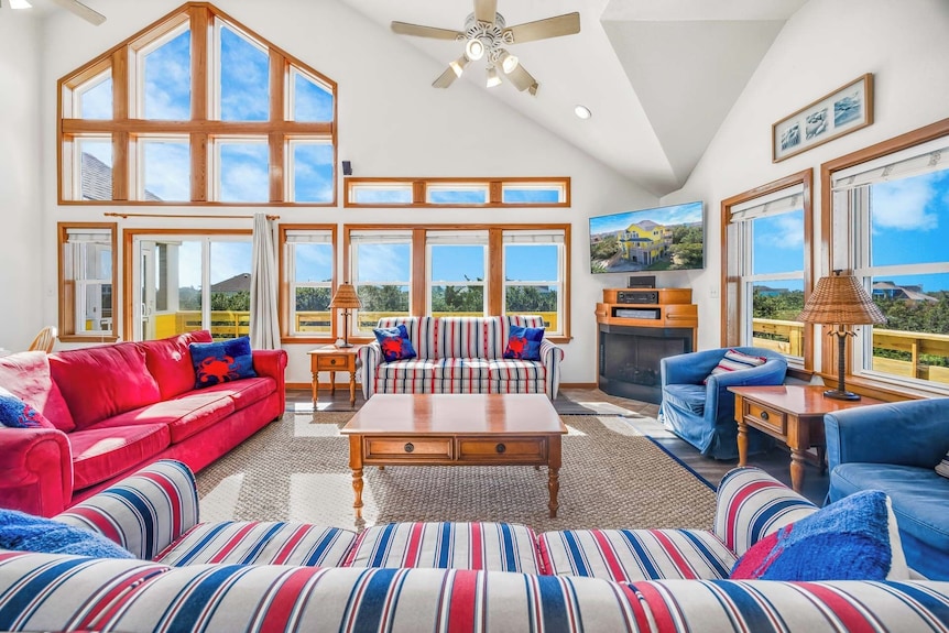 Soundside Vacation Dream, Avon- Piscina, Vasca Idromassaggio, Ascensore, Game Rm, Dog-friendly - Outer Banks, NC