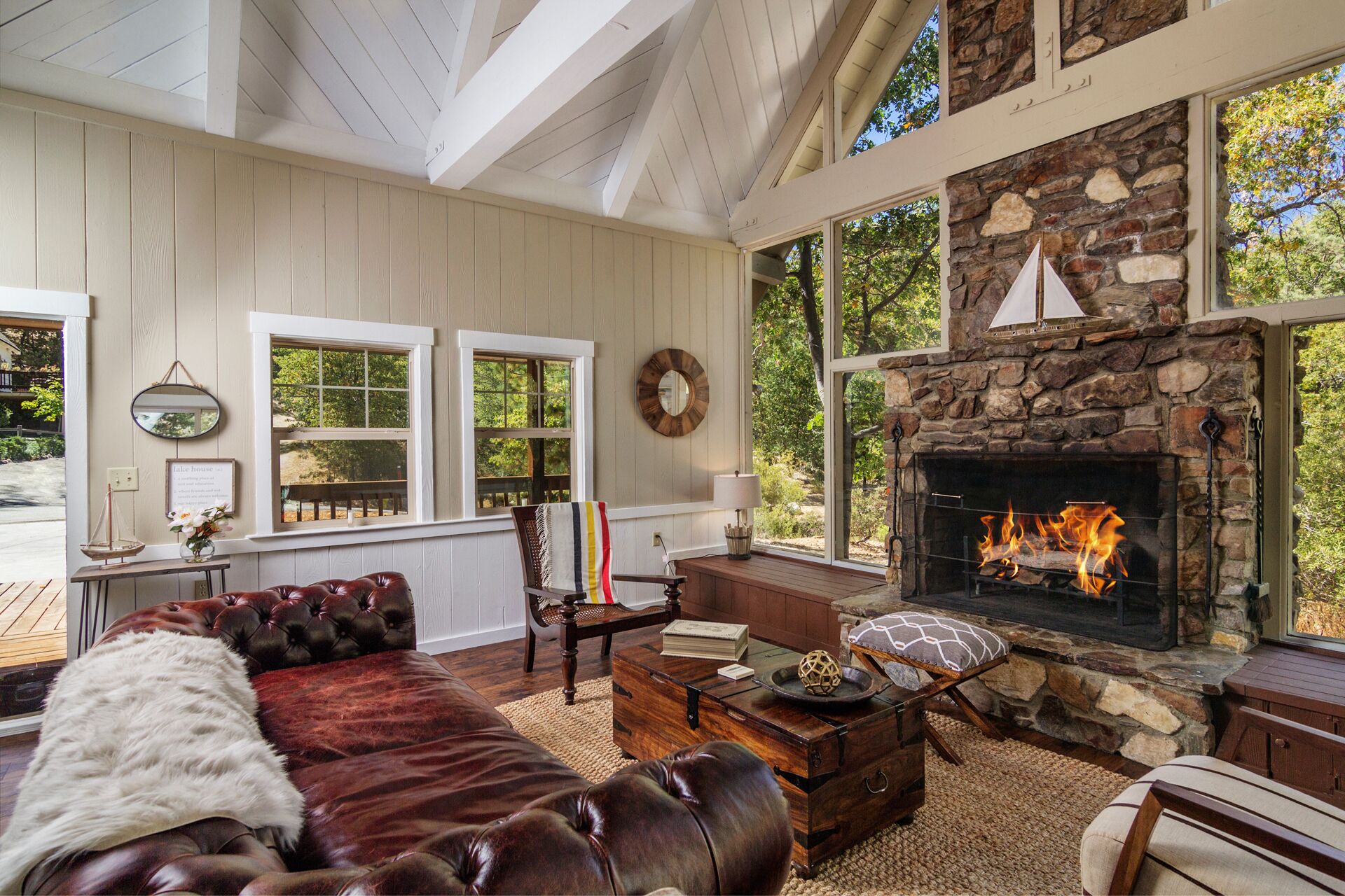 Encantadora, Acogedora Y Amigable Para Los Niños Tavern Bay Cottage, Fácil Paseo Al Lago! - San Bernardino