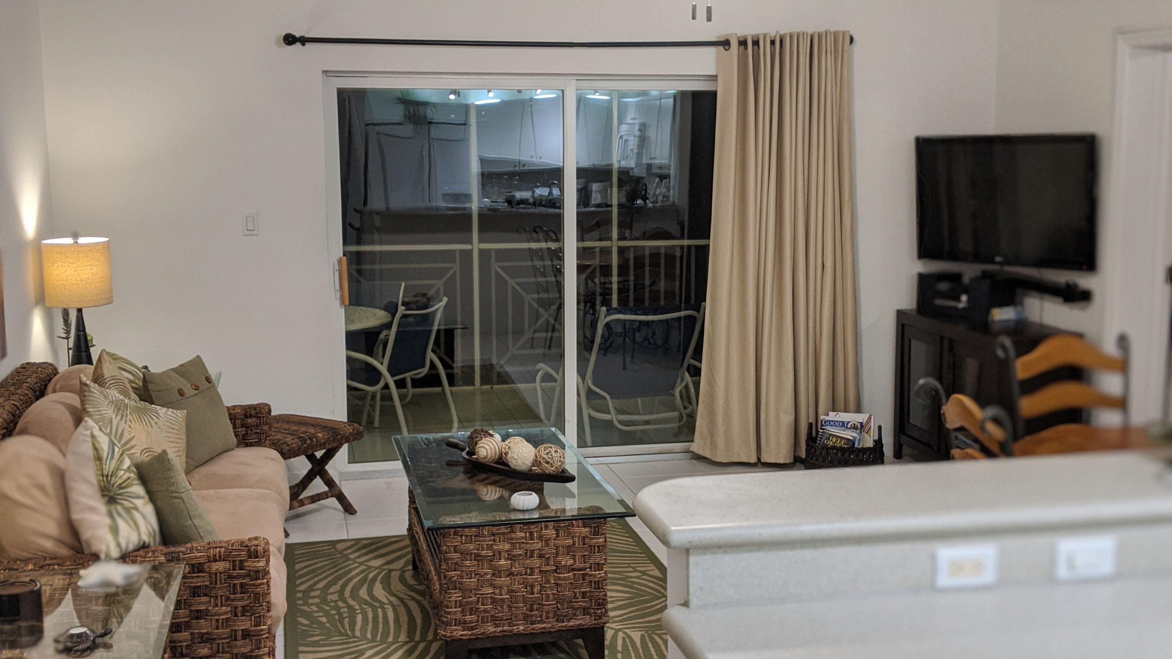 Beachfront Bliss @ Rum & Kai!  Top Floor Rum Point Water Views - 7th Night Free - Cayman Islands