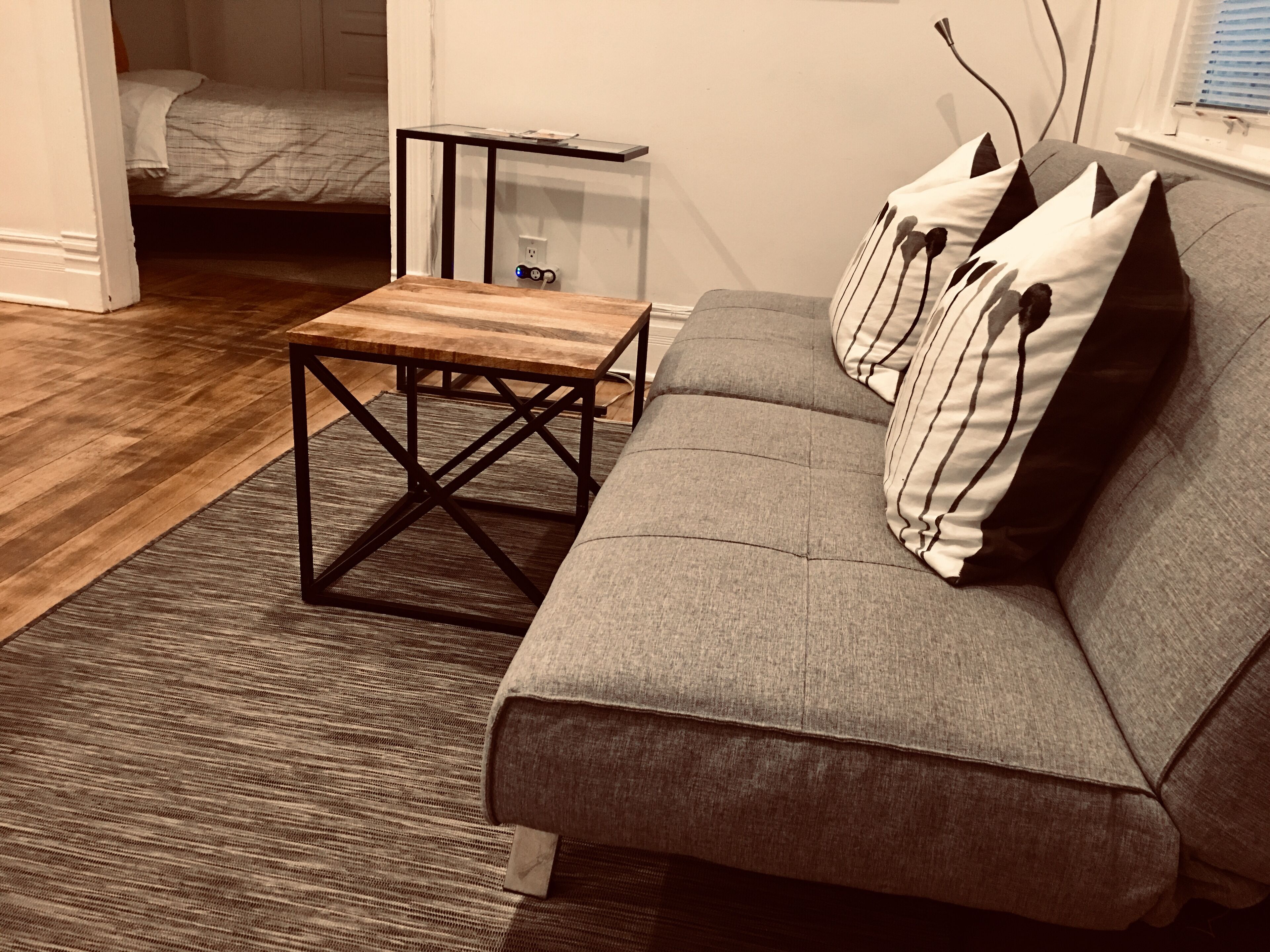 Entire Guest Suite- Prvt Entrance, Super Clean And Great Location.walk To Beach! - Santa Monica, CA