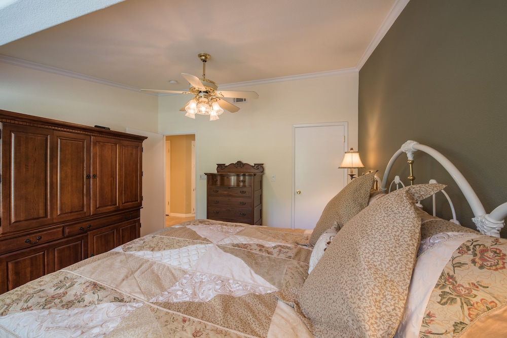 Single Story Condo, All New W/bbq At Blacklake W/3 Golf Courses - Guadalupe, CA