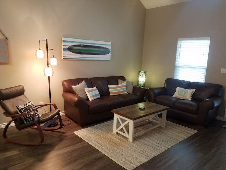 Este Espacioso 1 Dormitorio Es "Justo" Cerca De La Playa, Hermosa Piscina, Capacidad Para 6 - Tamaulipas