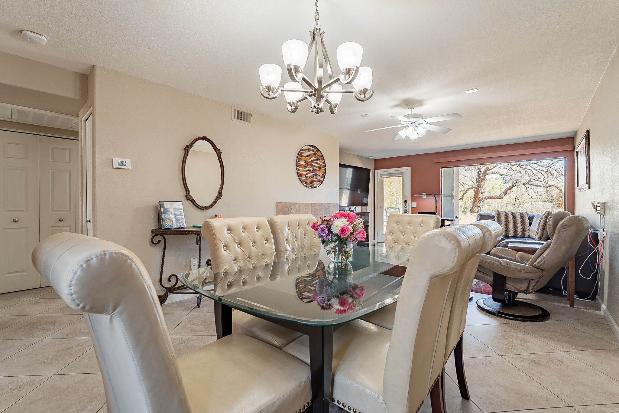 Luxurious First Floor 2 Bedroom Condo With Awesome Views. - Arizona