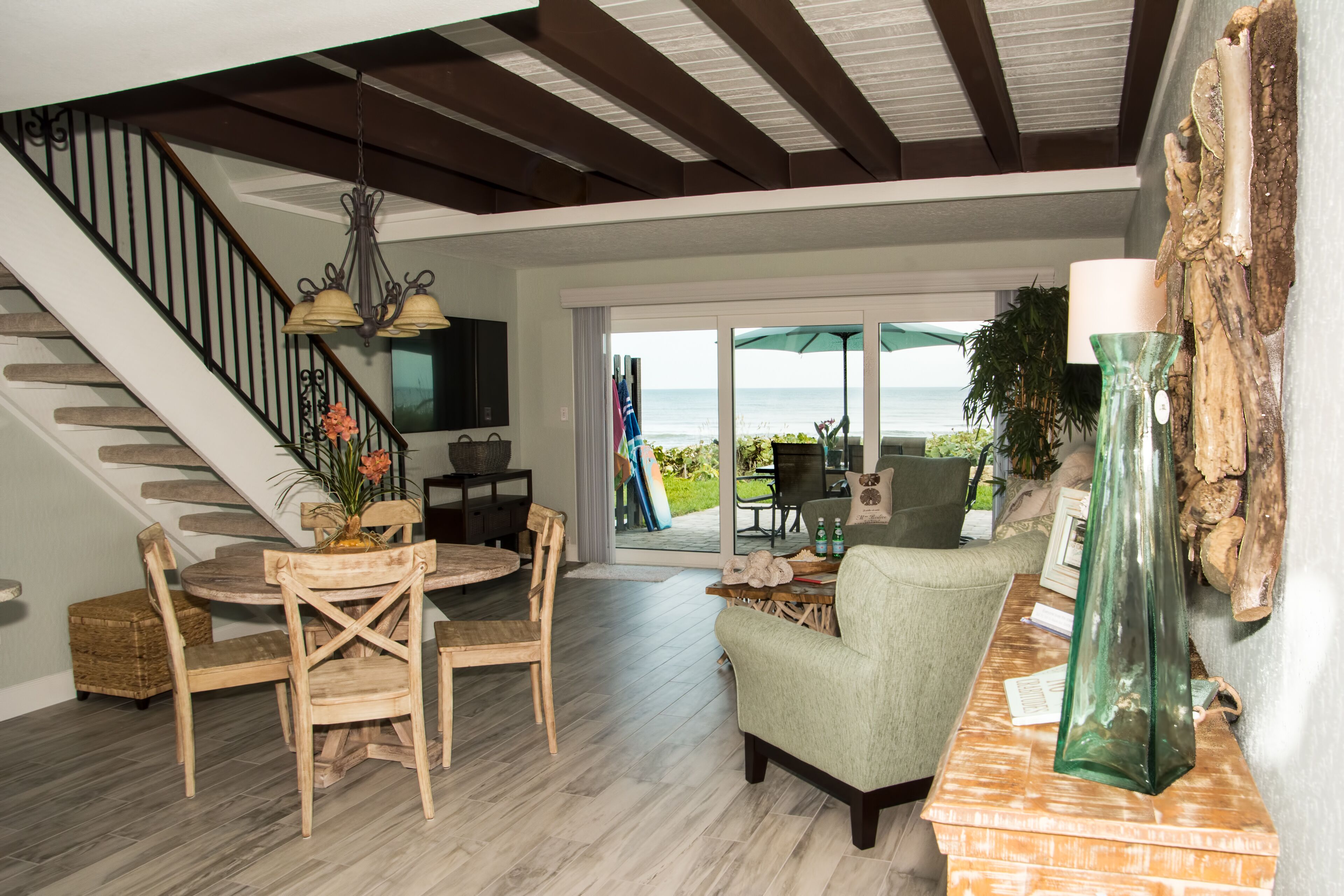 Fabulous Direct Beachfront Pristine, Pet Friendly, 3 Bedroom Townhouse - Melbourne Beach, FL