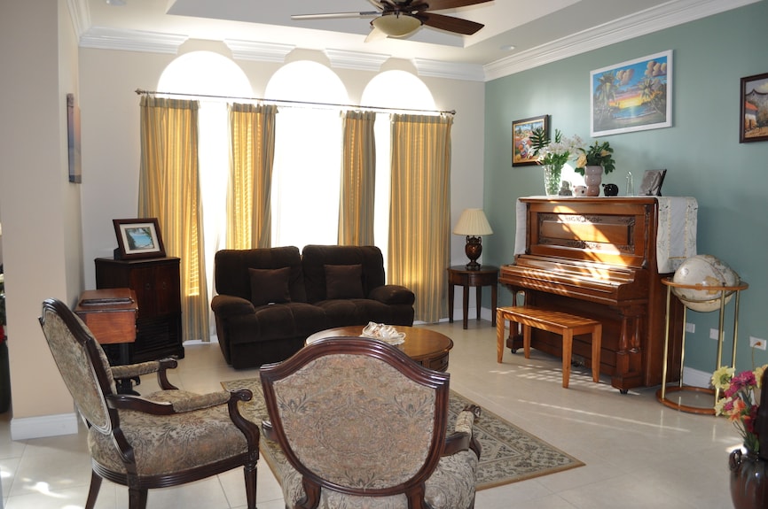 Executive Home 5 Mins Drive From World Famous Seven Mile Beach W/ Swimming Pool - Cayman Islands