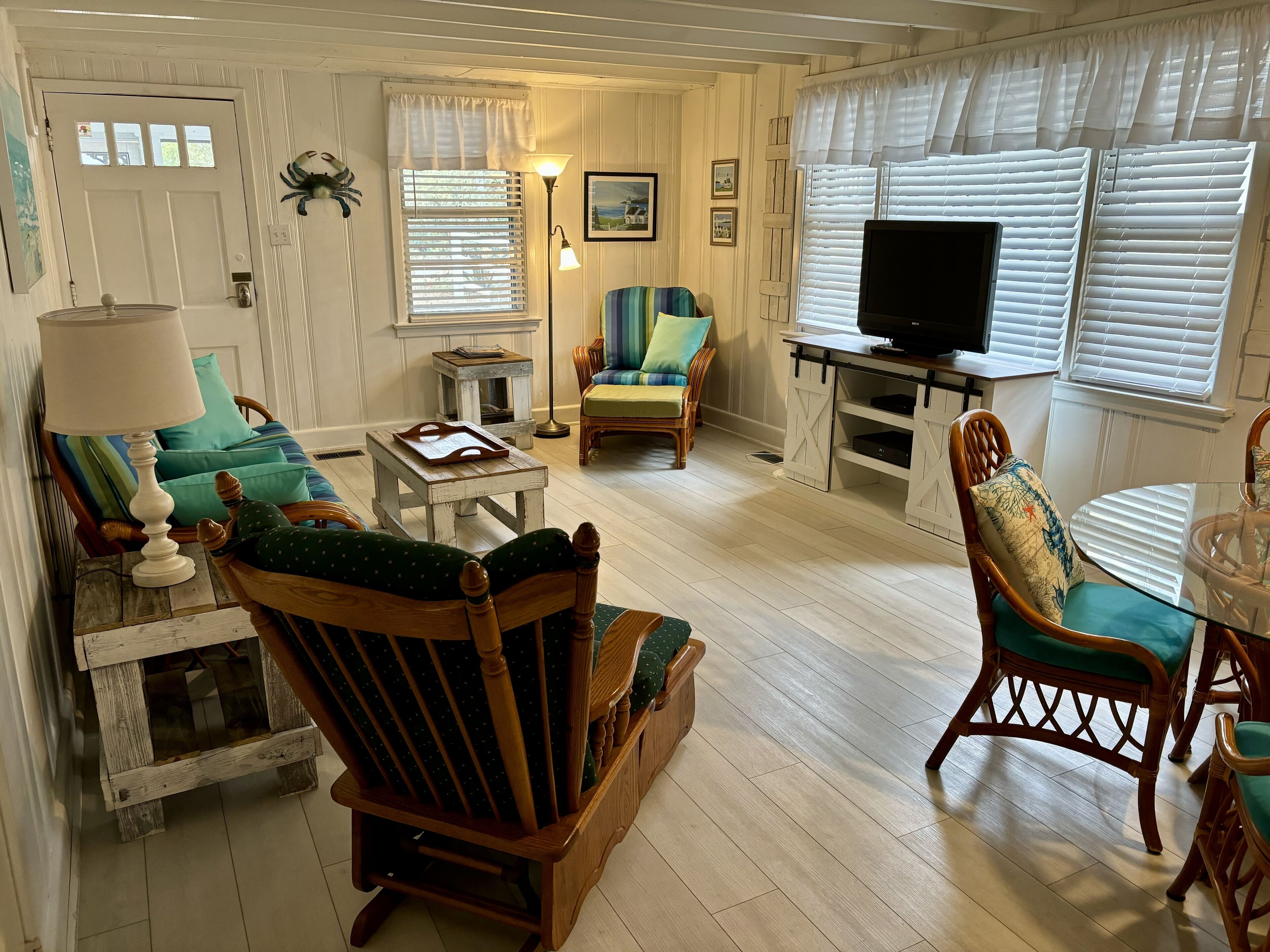 Virginia Beach Vintage Beach Cottage - Virginia Beach