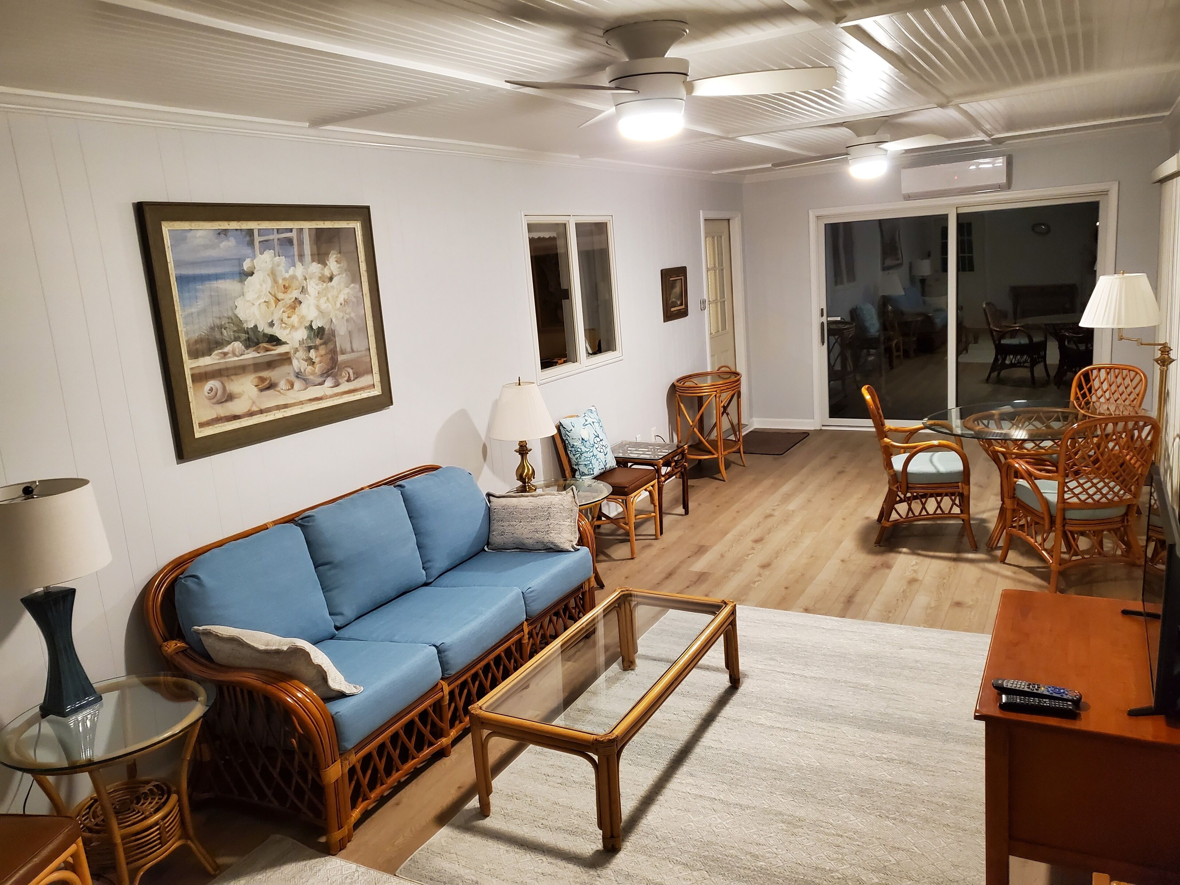 Best Value!! Spacious Home! Short Walk To Beach! Many Amenities!! Great Reviews! - Dewey Beach, DE