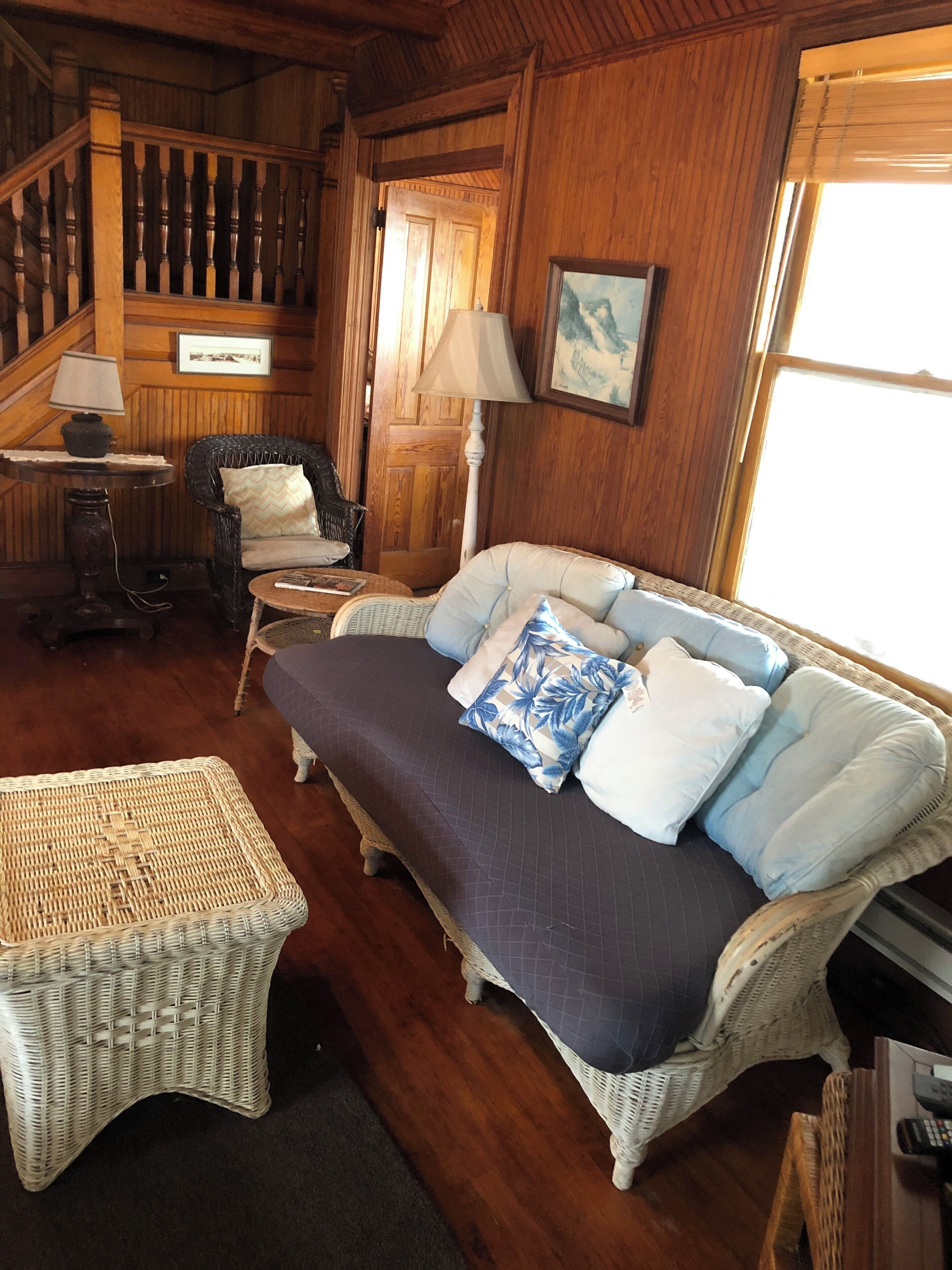 Best Family & Dog Friendly Porch In The Wildwoods, 3 Blocks To Beach, Sleeps 13 - Cape May