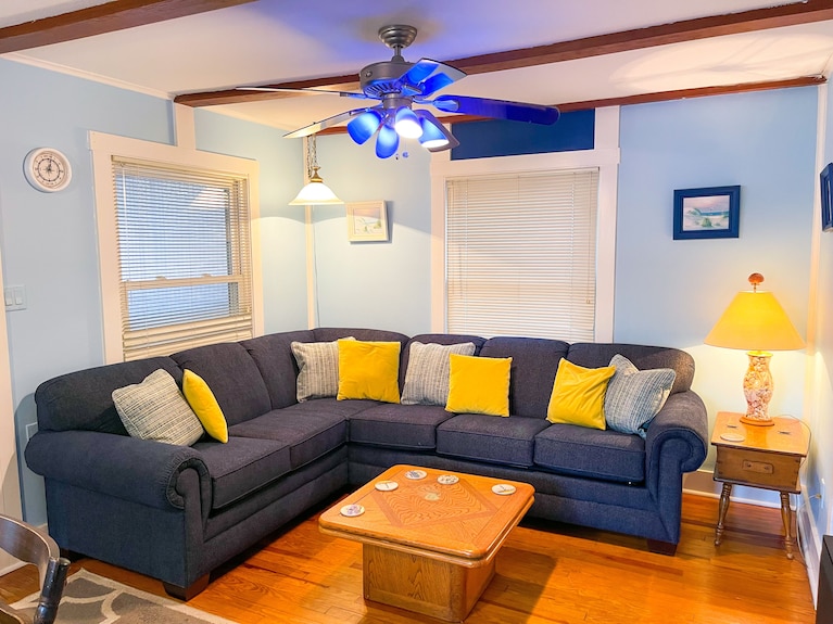 Casacottage: 1 Block To Beach, Sleeps 14, Parking For 4 Cars! - Rehoboth Beach, DE