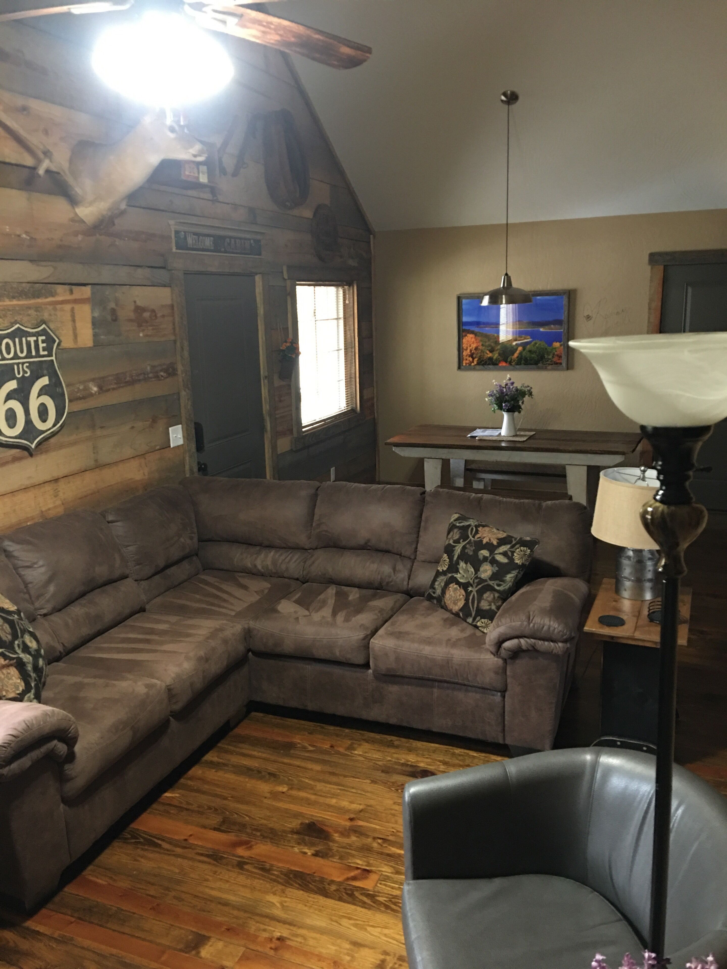 #2 Fall Creek Cabins  1 Mile From Lake Norfork And Mountain Home Ar. - Mountain Home, AR