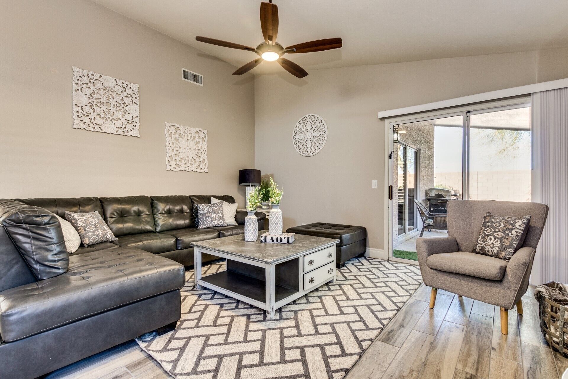 5 Star Oasis ~ Pool W/ Waterfall, Hot Tub, Ev Charger & Family Comfort - Mesa, AZ