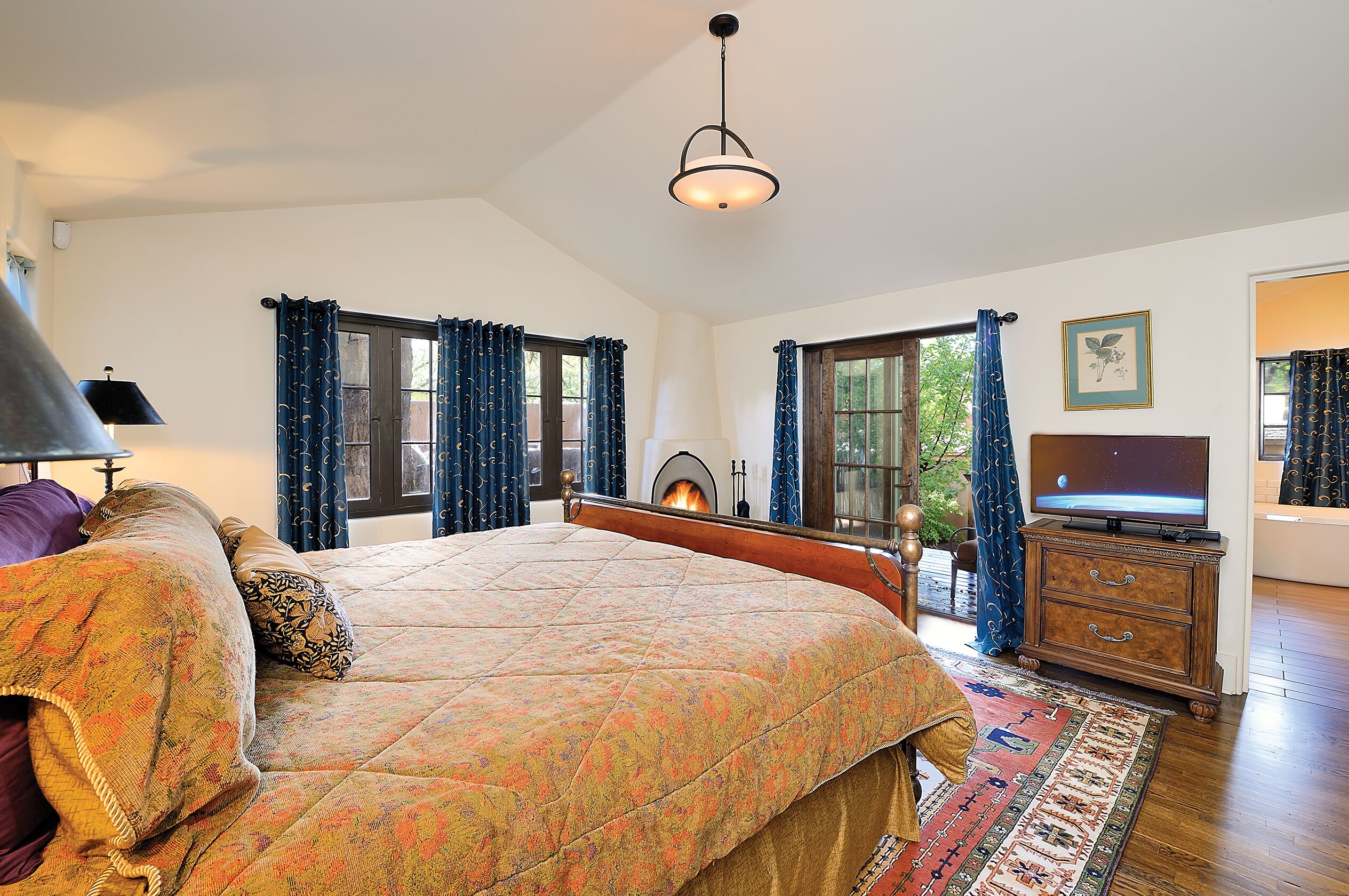 2016 Heritage Award Home In Dwtn. Santa Fe, Soaking Tub, Outdoor Deck For Dining - Santa Fe, NM