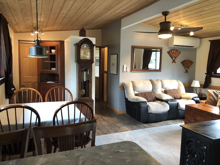 Close To The Beautiful Kailua Beach-a/c's-full Kitchen-covered Patio-laundry - Kailua, HI