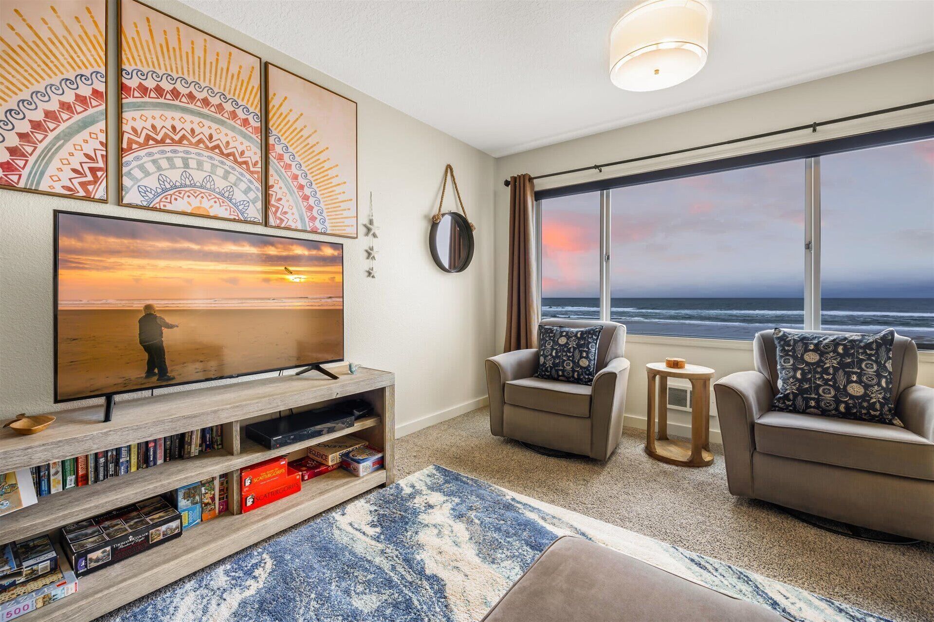 Oceanfront Suite - Top Floor - Sleeps 4 - Pool And Sauna - Neskowin, OR