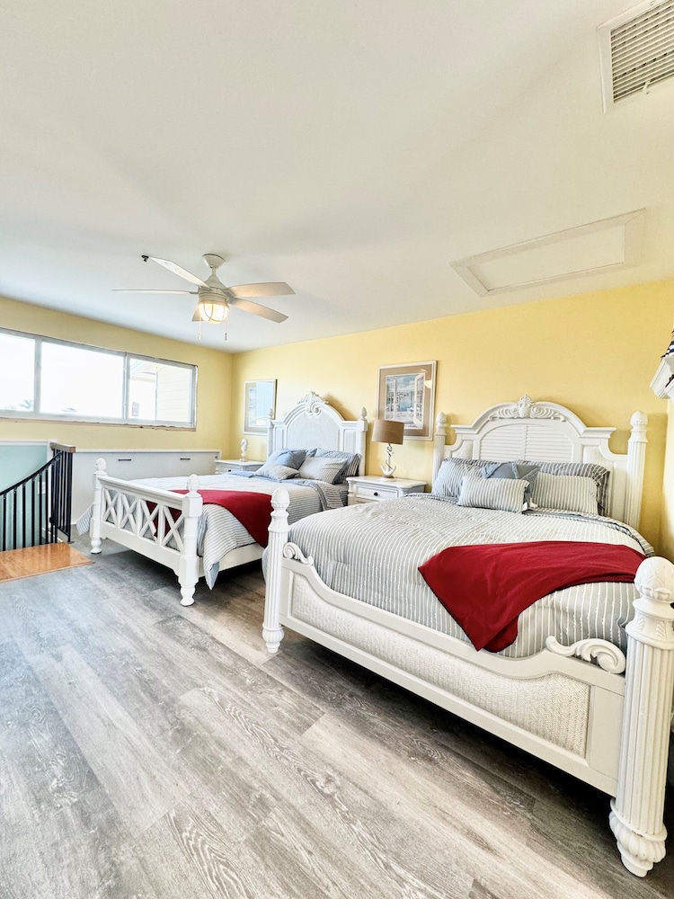 Paradise On Lgi! Golf Cart, Pool & Private Beach Along With Free Parking & Ferry - Boca Grande, FL