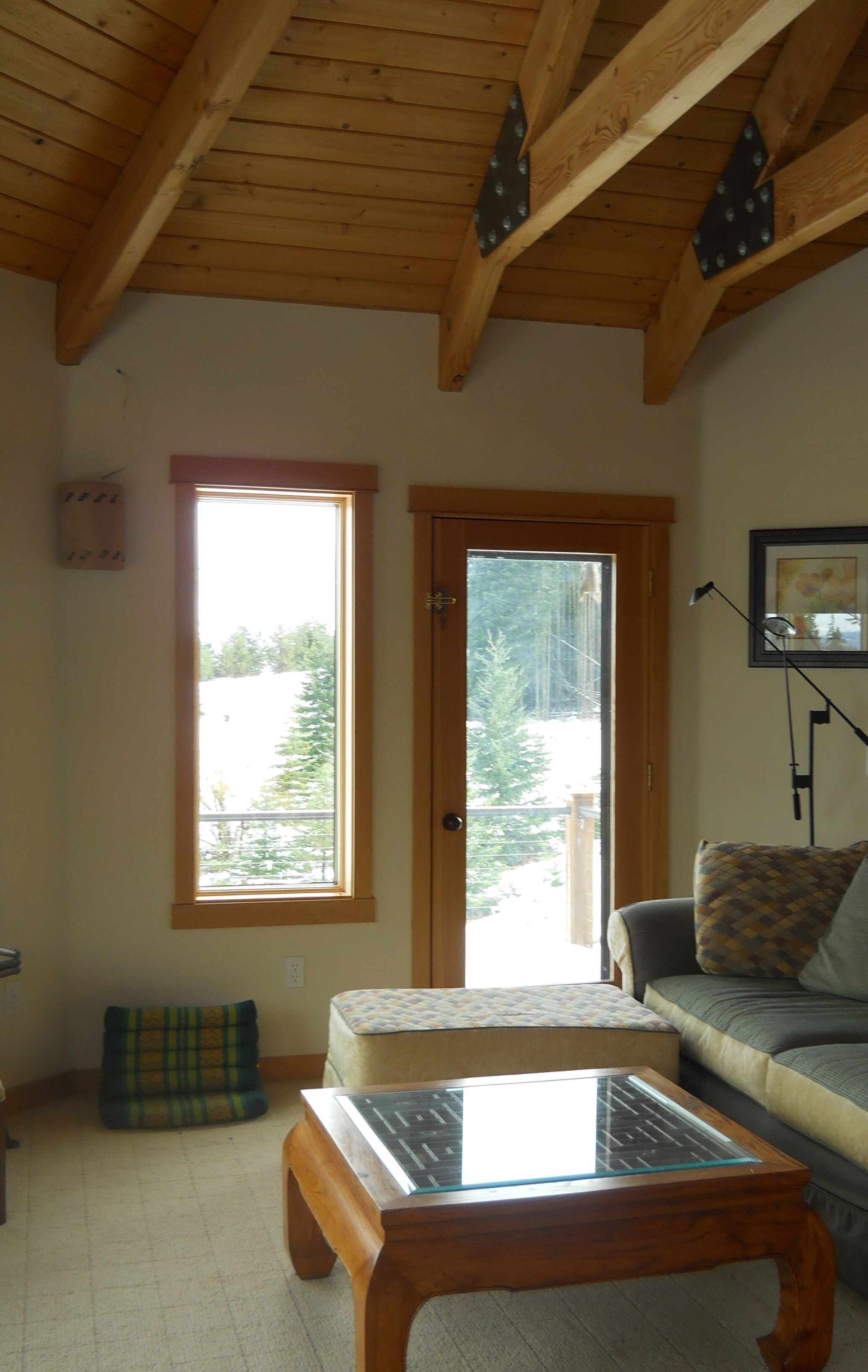 Peaceful Getaway W/ Stunning Views, Deck! Hike, Mtn Bike, Min To River! Sleeps 5 - Cathedral Ridge Winery, Hood River