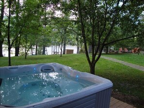 Peaceful Lakefront !/Free WIFI/Wonderful Hot Tub! - McHenry | Vrbo