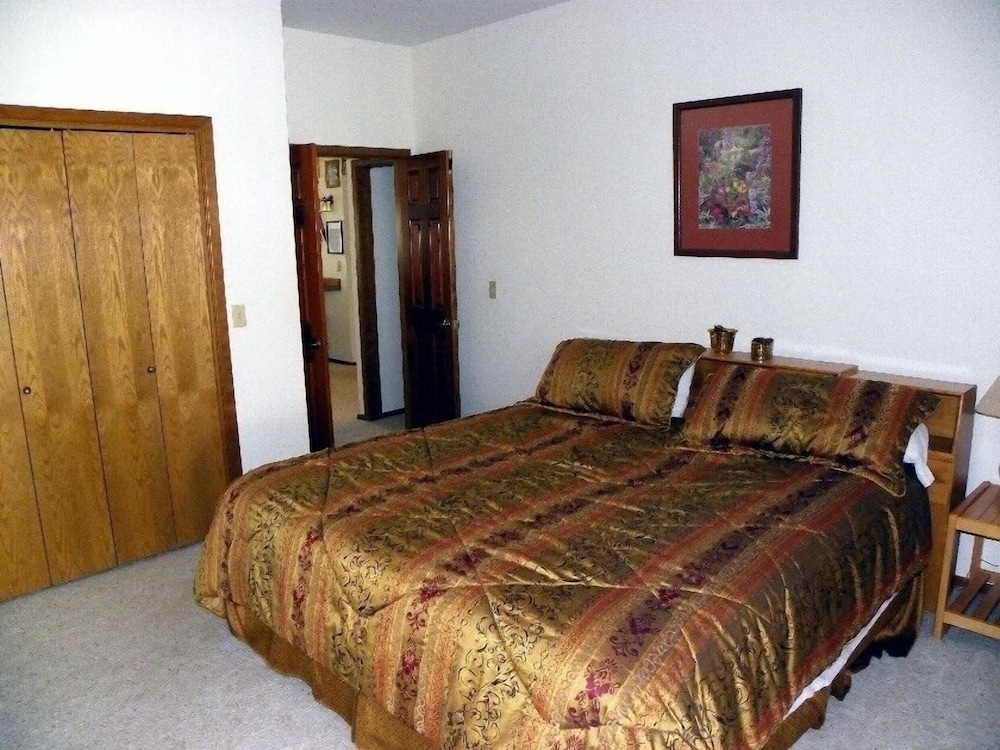 3500sf 4th Night Free Pool Table/hot Tub/bikes - Oregon
