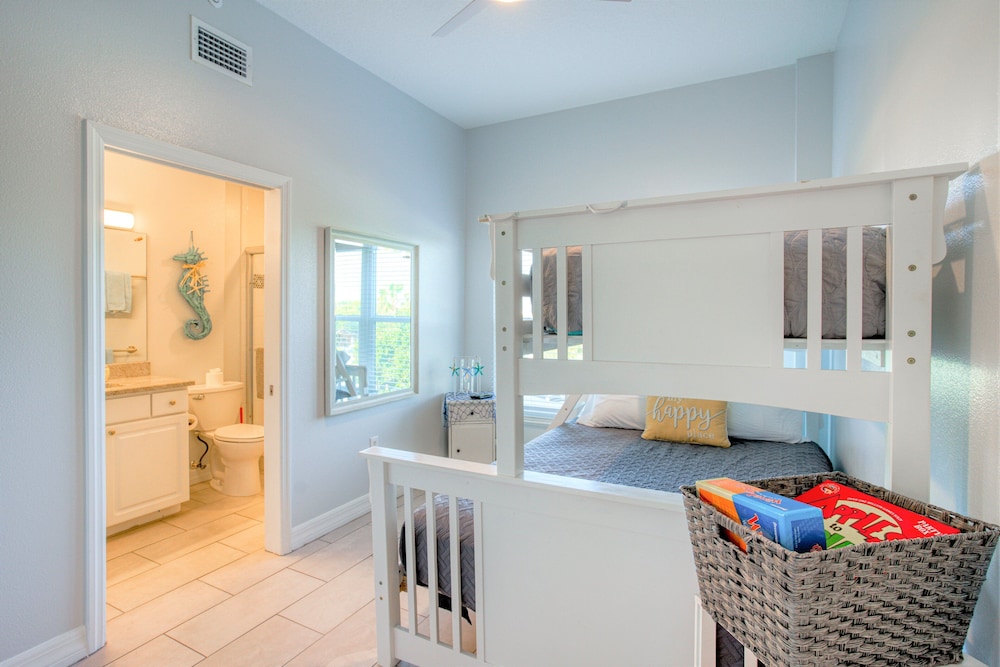 Diese Ferienwohnung In Madeira Bay Resort Bietet Platz Für 7 Mit Allen Resort-annehmlichkeiten - St. Pete Beach, FL