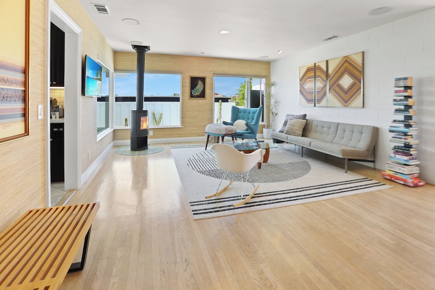 Custom Home With Cabana, Heated Pool, Spa And View - Tierrasanta - San Diego