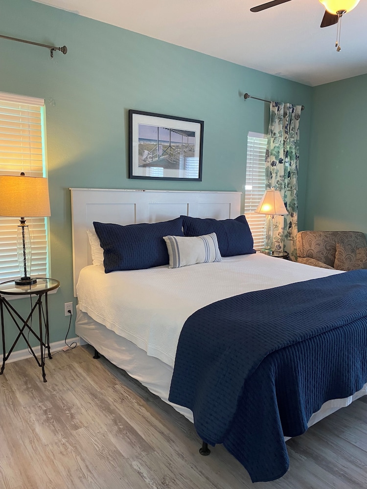 Book Now And Save 10% For A 7 Night Stay!! Island Fun! Reduced May Rates!! - St. George Island, FL