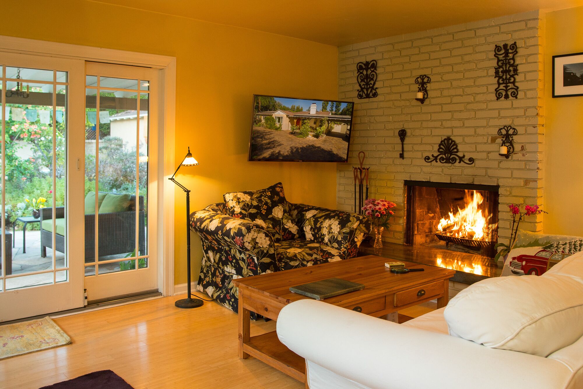 Casa Con Giardino Privato Con Grande Piscina Di Acqua Salata, Ufficio Sereno, Camino Ecc. - Los Angeles, CA