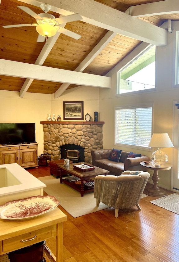 Lujo, Vistas Panorámicas Inigualables Y Encanto Entre Los Pinos - California