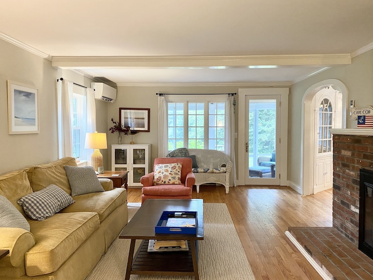 Walk To Beach! 3 Bedrooms, Huge Yard, Bay Views, A/c - Coast Guard Beach, MA