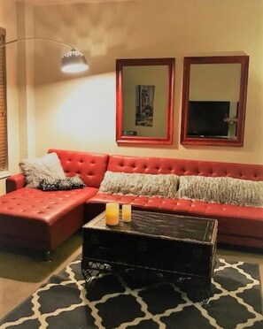 Ski Condo for 1 couple. 3 minute Walk to PCMR Town Lift, Bars ...